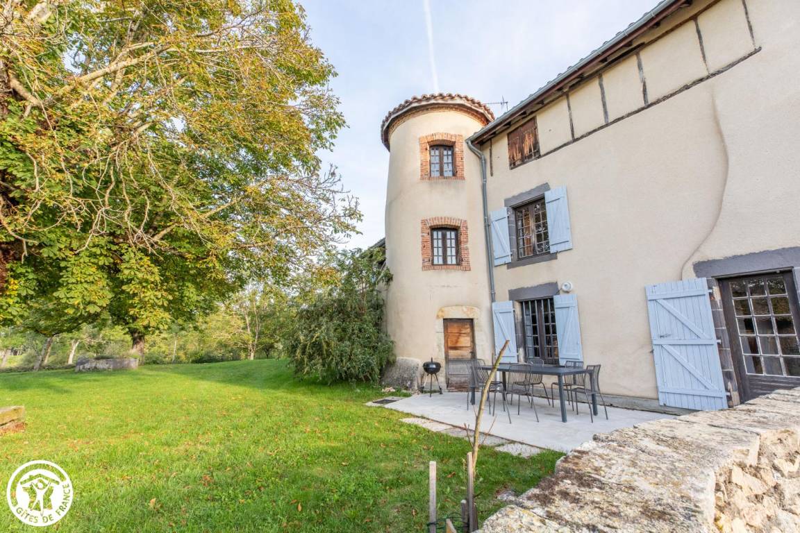 90 M² Gîte ∙ 2 Chambres ∙ 5 Personnes - Thiers