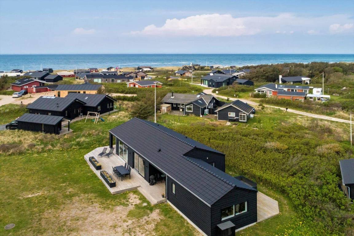 115 M² House ∙ 4 Bedrooms ∙ 8 Guests - Hirtshals
