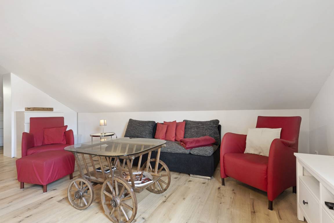 68 M² Ferienwohnung ∙ 1 Schlafzimmer ∙ 6 Gäste - Sasbach am Kaiserstuhl