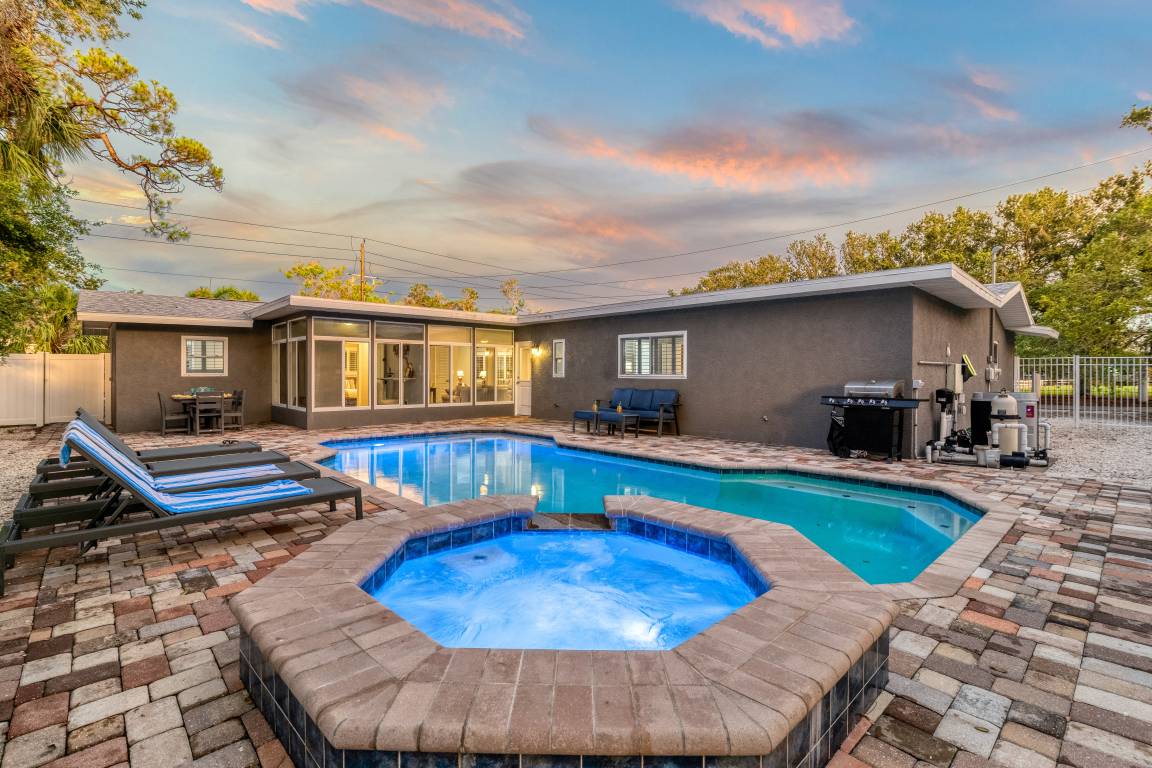 177 M² House ∙ 3 Bedrooms ∙ 8 Guests - Siesta Key, FL