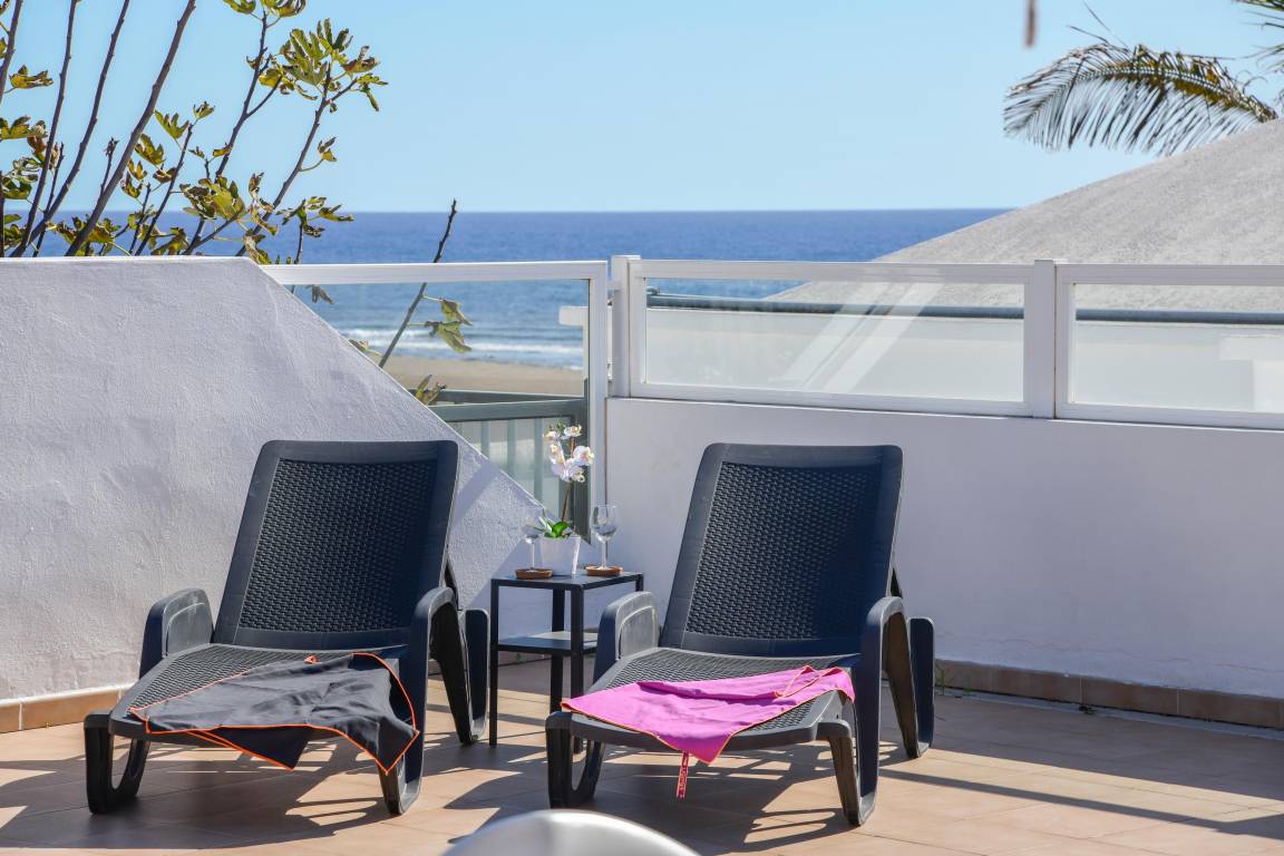 90 M² Apartamento ∙ 2 Habitaciones ∙ 5 Huéspedes - Arrecife