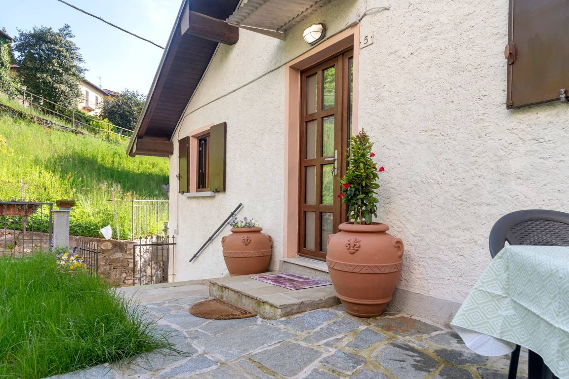 40 M² Apartament ∙ 1 Sypialnia ∙ 2 Gości - Varese