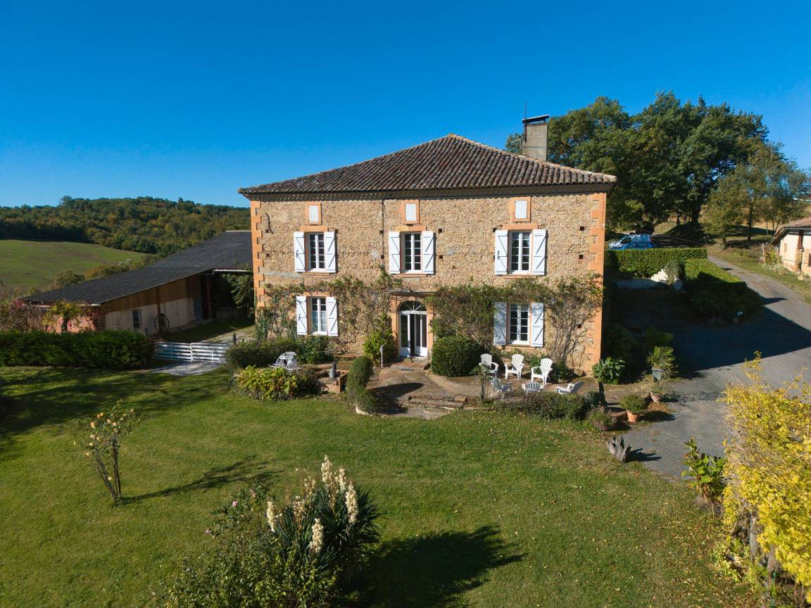 300 M² Maison De Vacances ∙ 5 Chambres ∙ 15 Personnes - Haute-Garonne