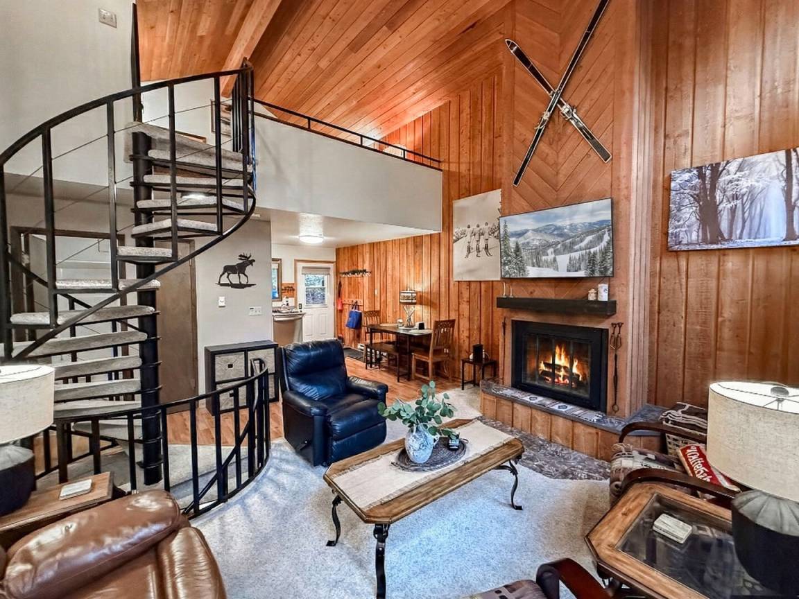 117 M² Condo ∙ 3 Bedrooms ∙ 8 Guests - Whitefish, MT