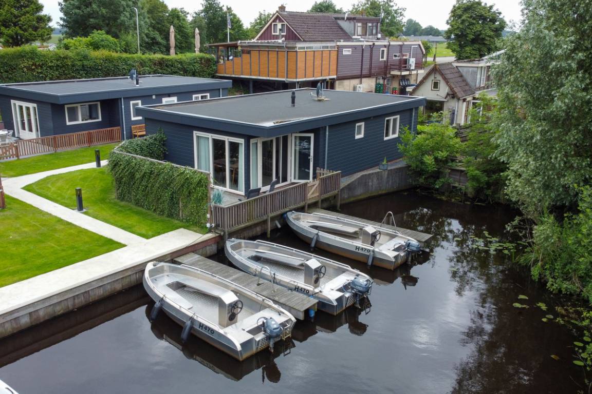 70 M² House ∙ 2 Bedrooms ∙ 4 Guests - Emmeloord