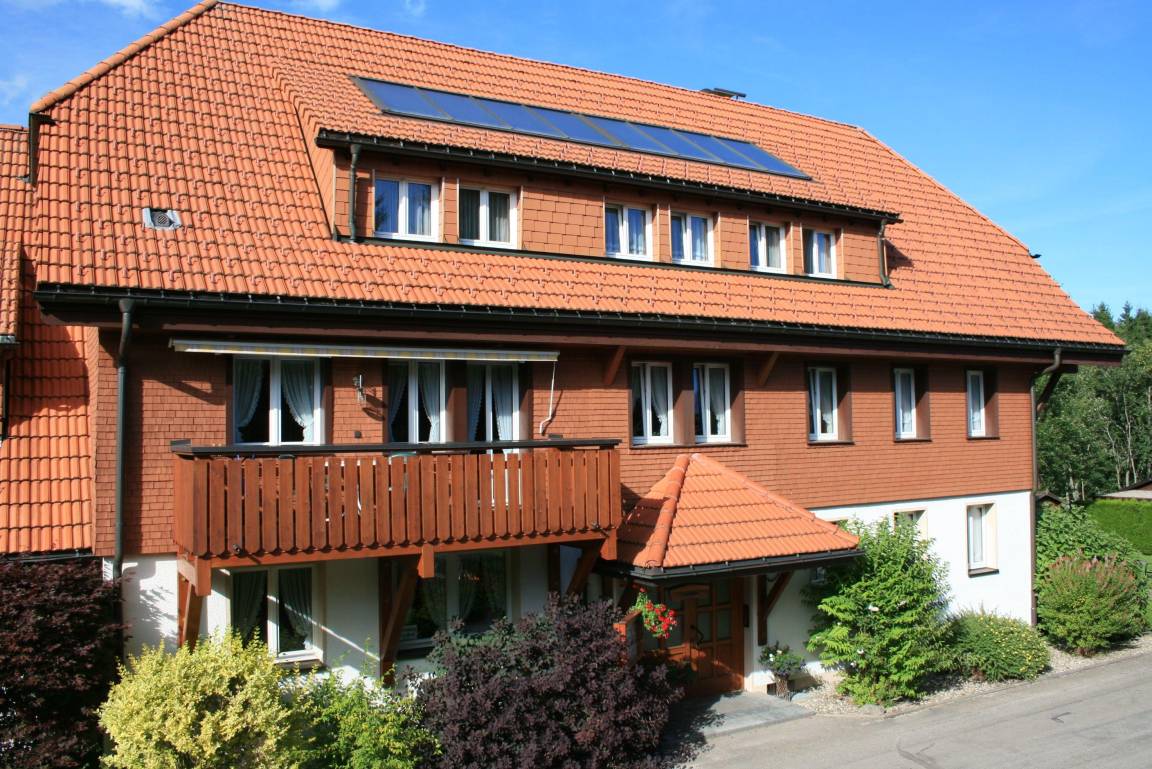 60 M² Ferienwohnung ∙ 3 Schlafzimmer ∙ 5 Gäste - Grafenhausen