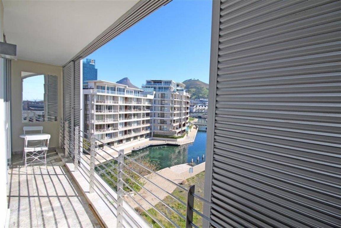 64 M² Apartment ∙ 1 Bedroom ∙ 3 Guests - Claremont