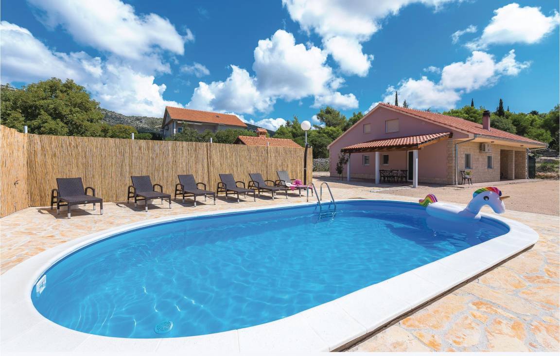 150 M² Maison De Vacances ∙ 3 Chambres ∙ 7 Personnes - Brodarica