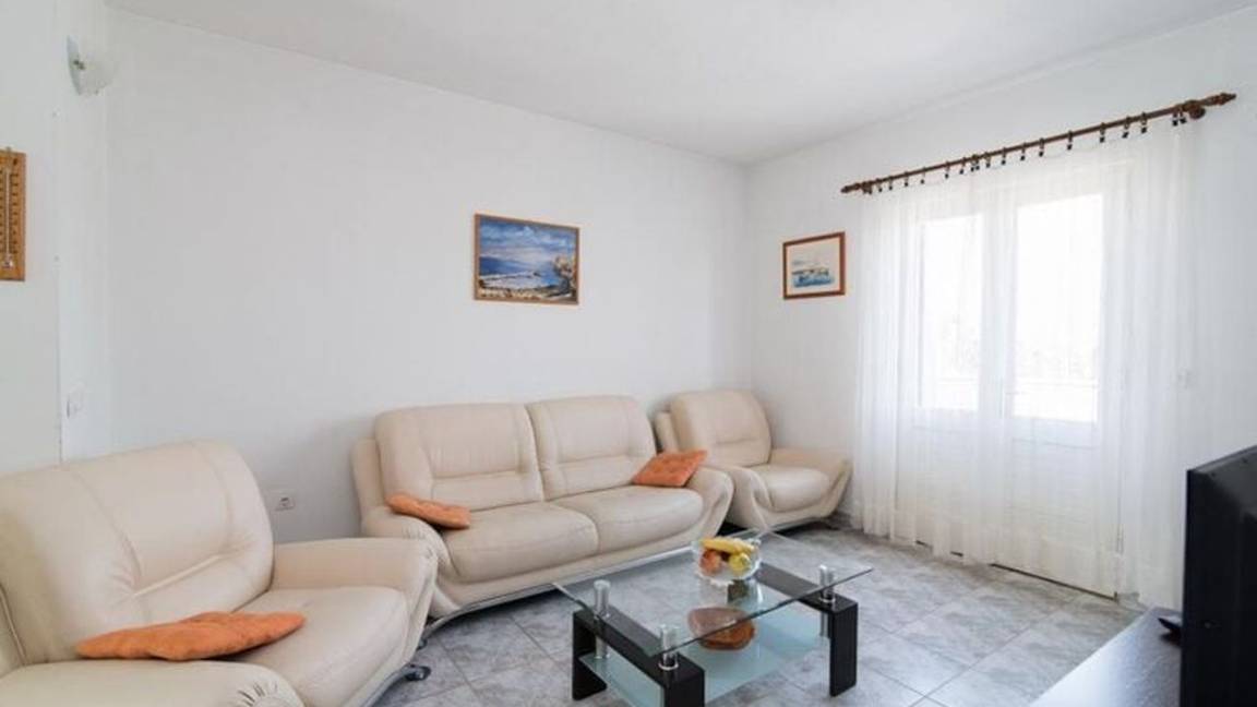 80 M² Apartment ∙ 2 Bedrooms ∙ 4 Guests - Supetar