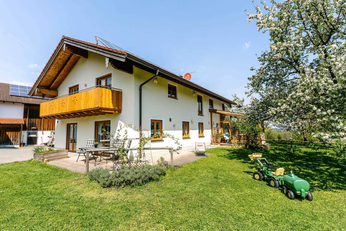 50 M² Ferienwohnung ∙ 2 Gäste - Ainring