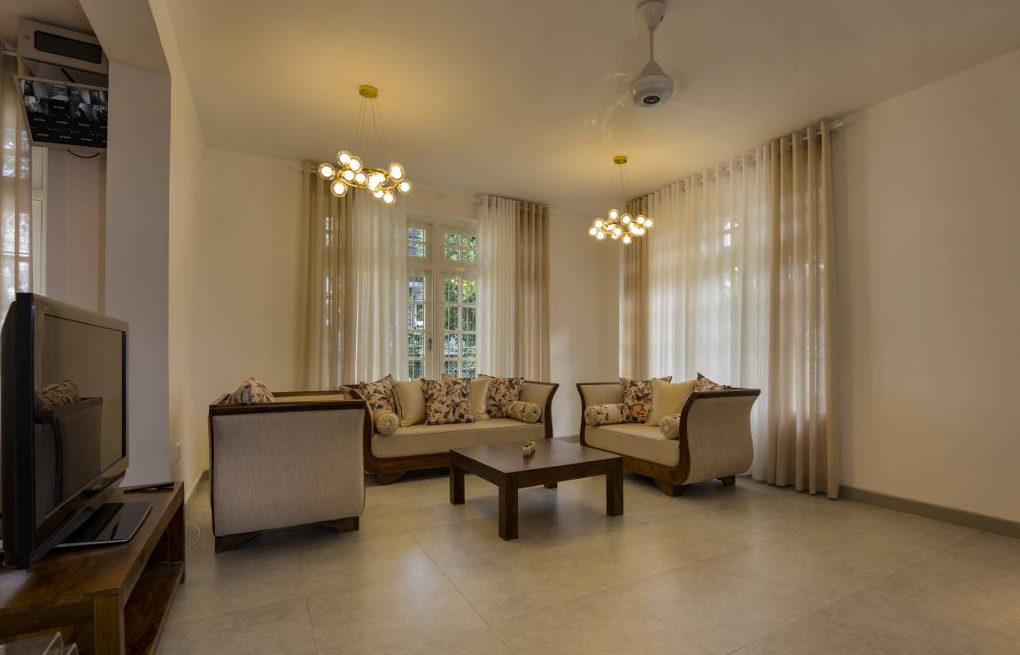 125 M² Ferienwohnung ∙ 3 Schlafzimmer ∙ 6 Gäste - Colombo