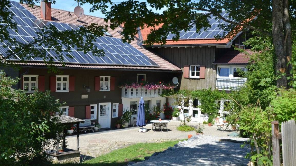 250 M² House ∙ 5 Bedrooms ∙ 15 Guests - Kempten