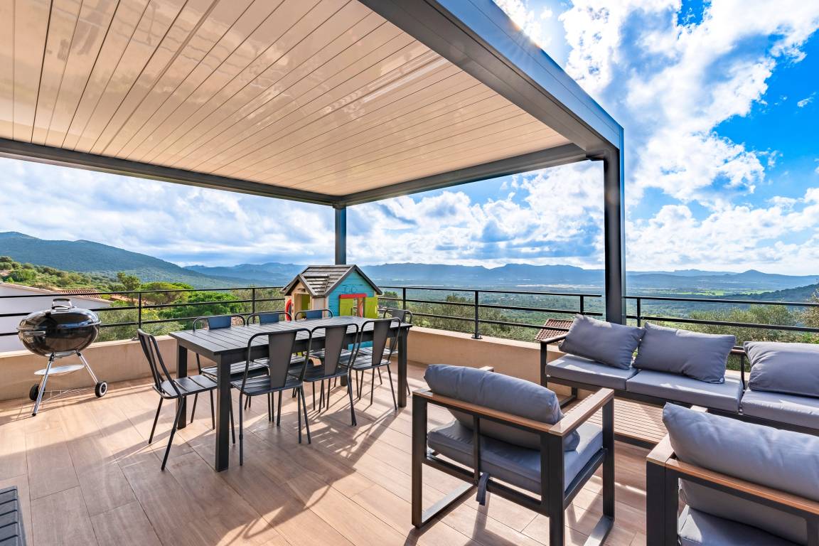 140 M² Ferienhaus ∙ 4 Schlafzimmer ∙ 8 Gäste - Figari