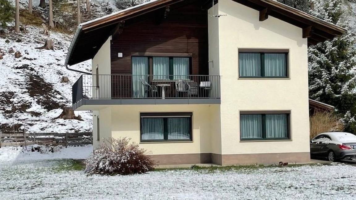 120 M² Ferienhaus ∙ 4 Schlafzimmer ∙ 2 Gäste - Elbigenalp