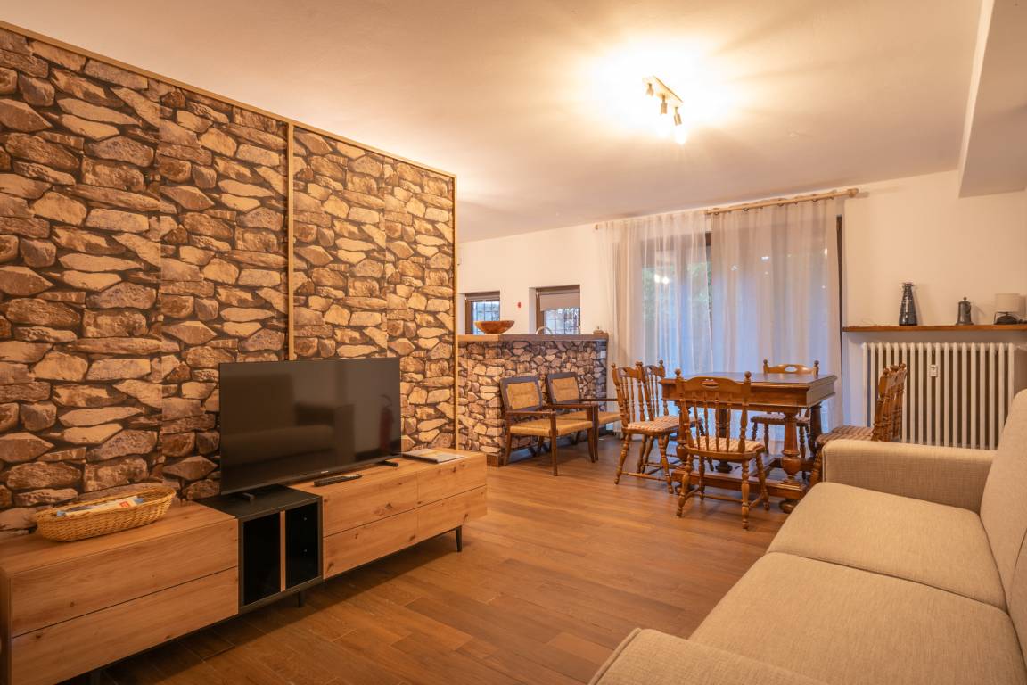 35 M² Apartment ∙ 4 Guests - Barzio