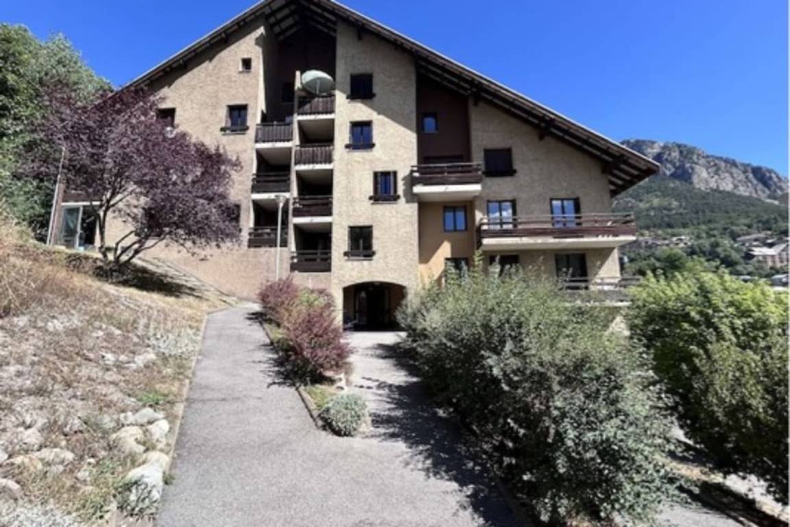 117 M² Appartement ∙ 3 Chambres ∙ 10 Personnes - Briançon