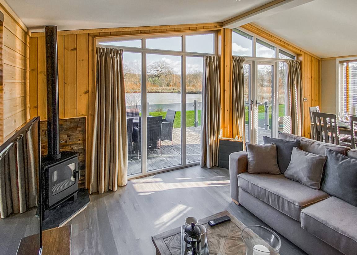 Chalet ∙ 3 Bedrooms ∙ 6 Guests - Woodhall Spa