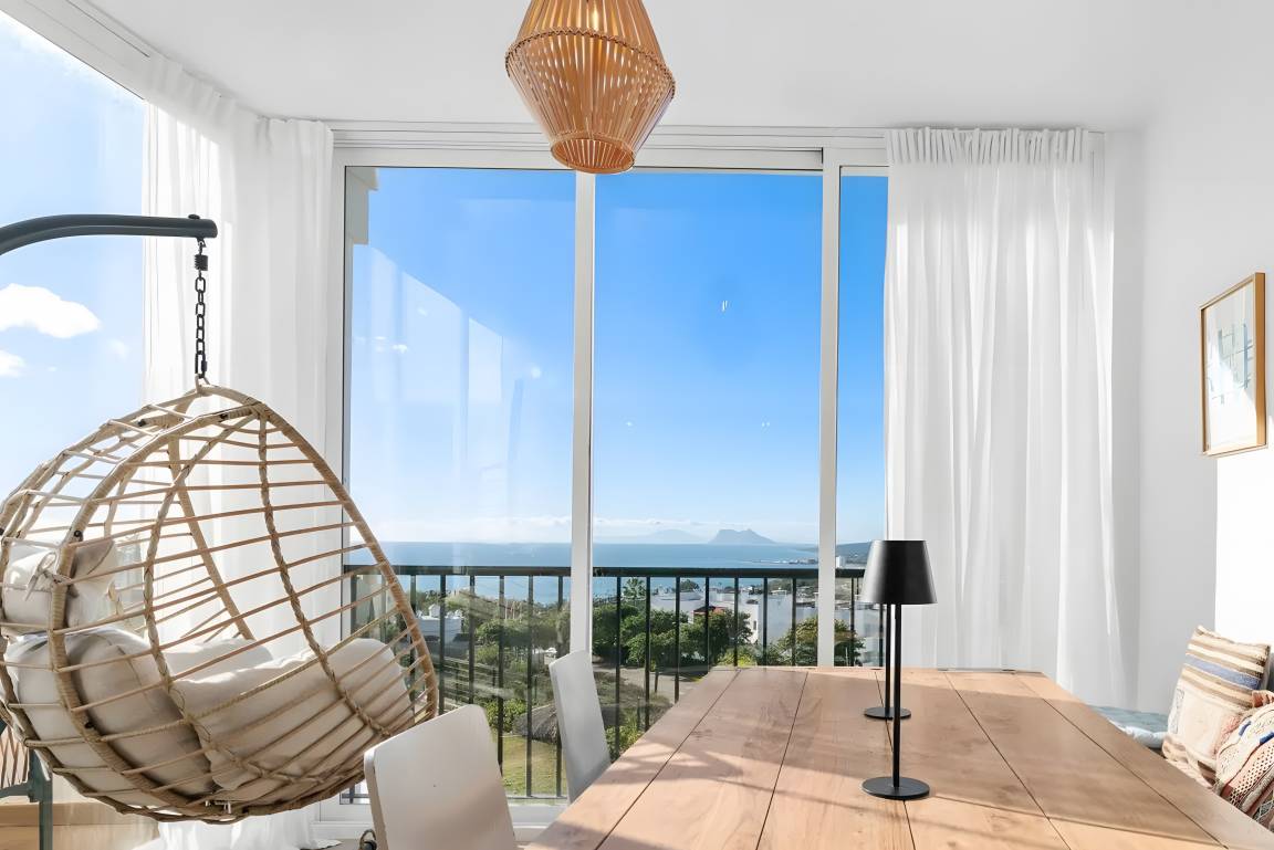 204 M² House ∙ 4 Bedrooms ∙ 8 Guests - Sotogrande