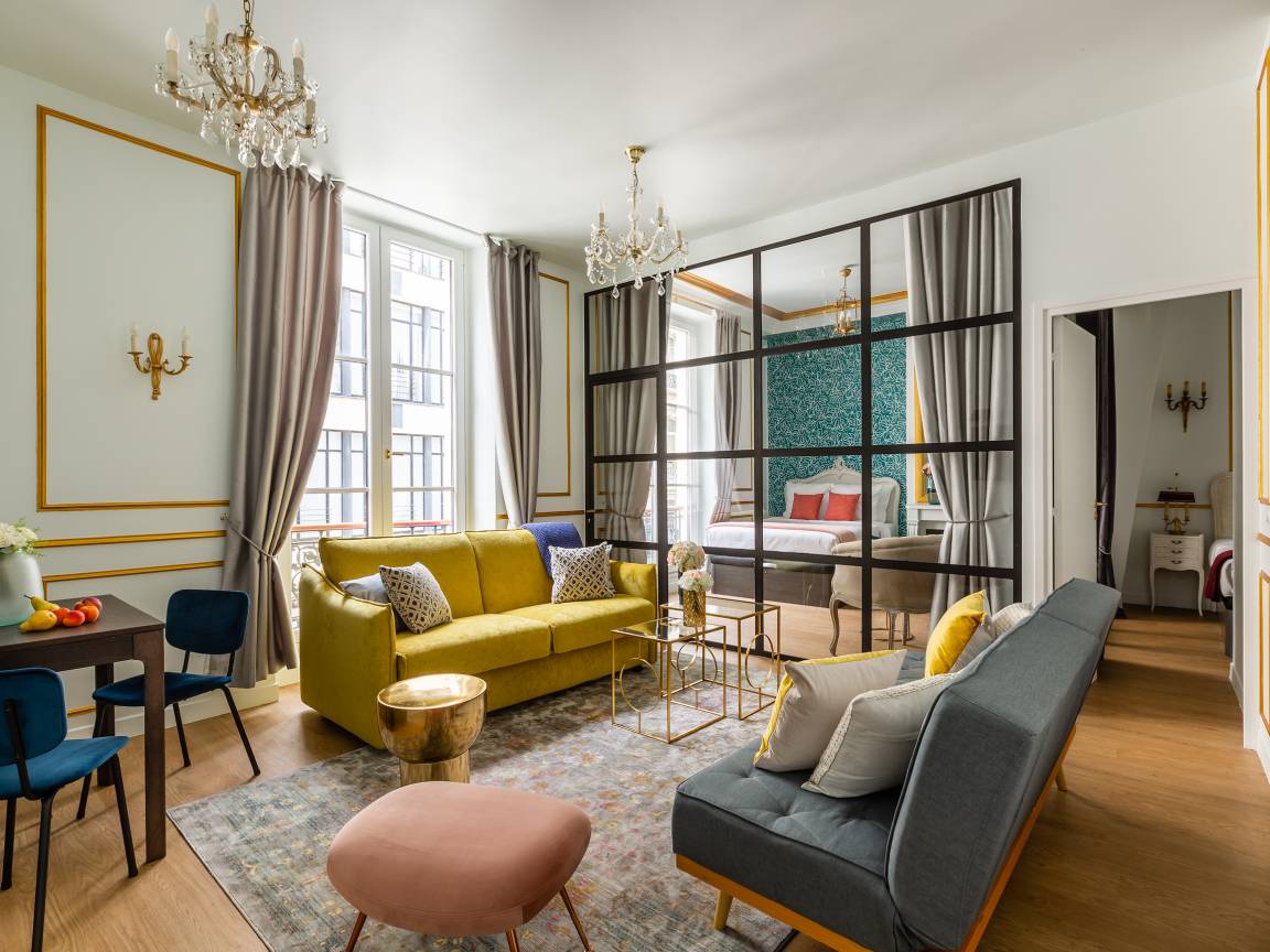 73 M² Apartment ∙ 2 Bedrooms ∙ 6 Guests - Paris