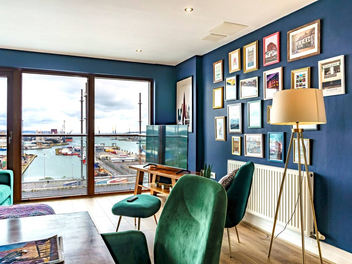 56 M² Appartement ∙ 2 Chambres ∙ 4 Personnes - Belfast