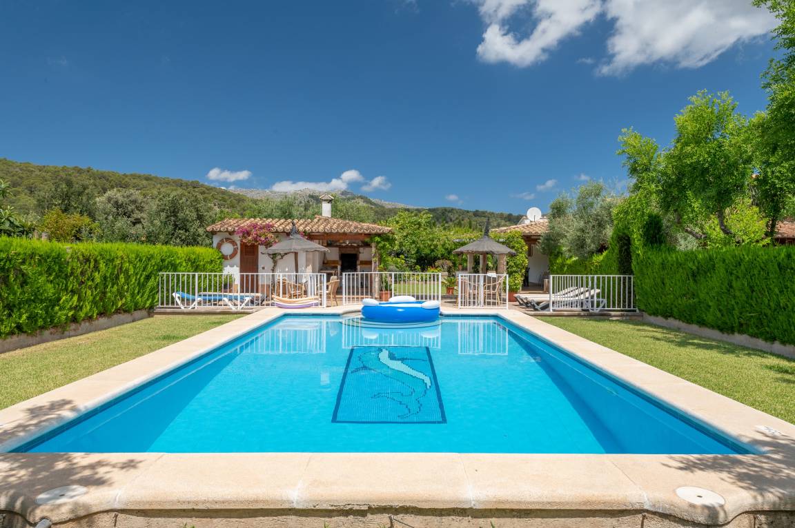 150 M² Villa ∙ 3 Bedrooms ∙ 6 Guests - Pollensa
