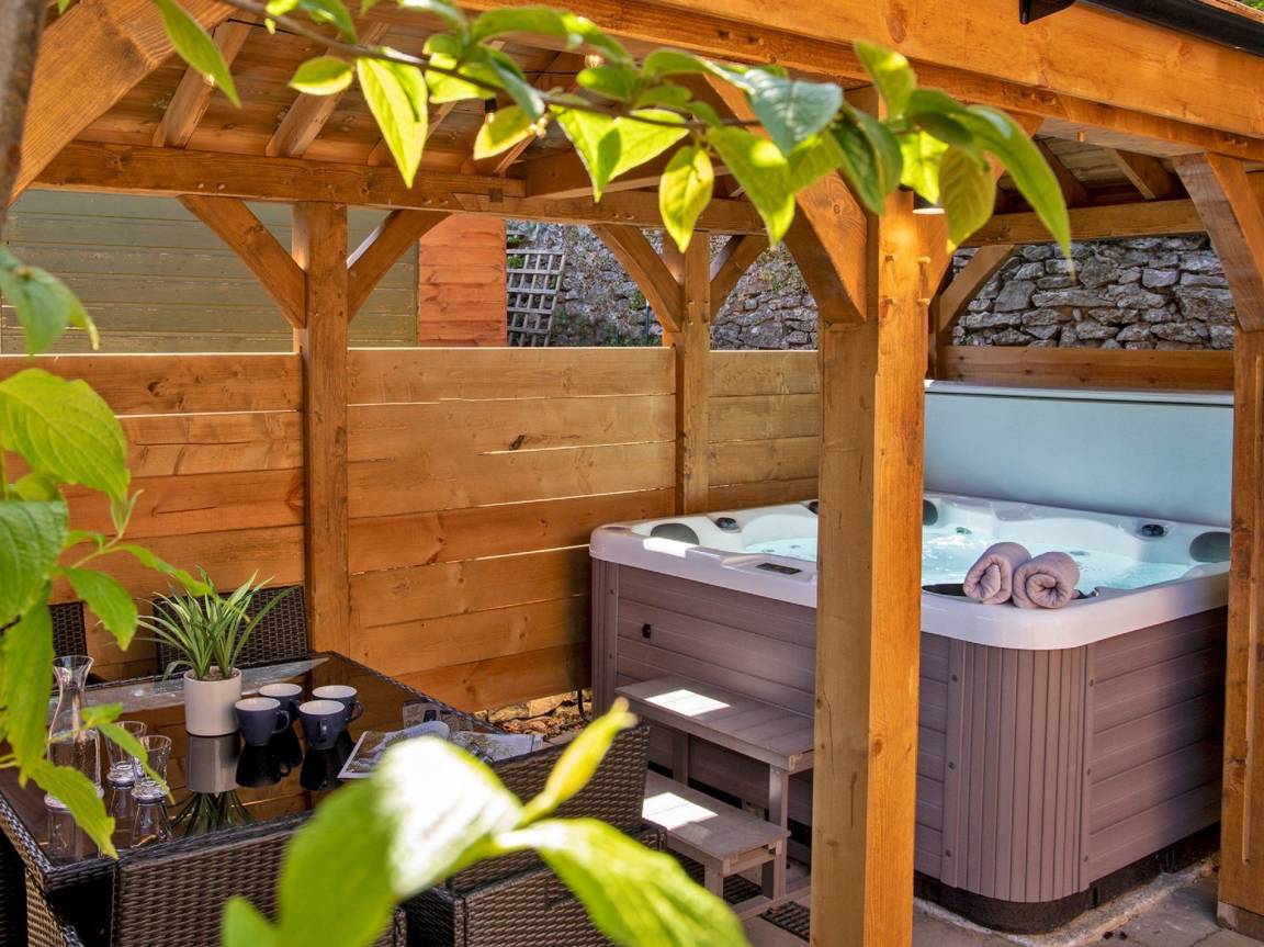 Cottage ∙ 3 Bedrooms ∙ 6 Guests - Bakewell
