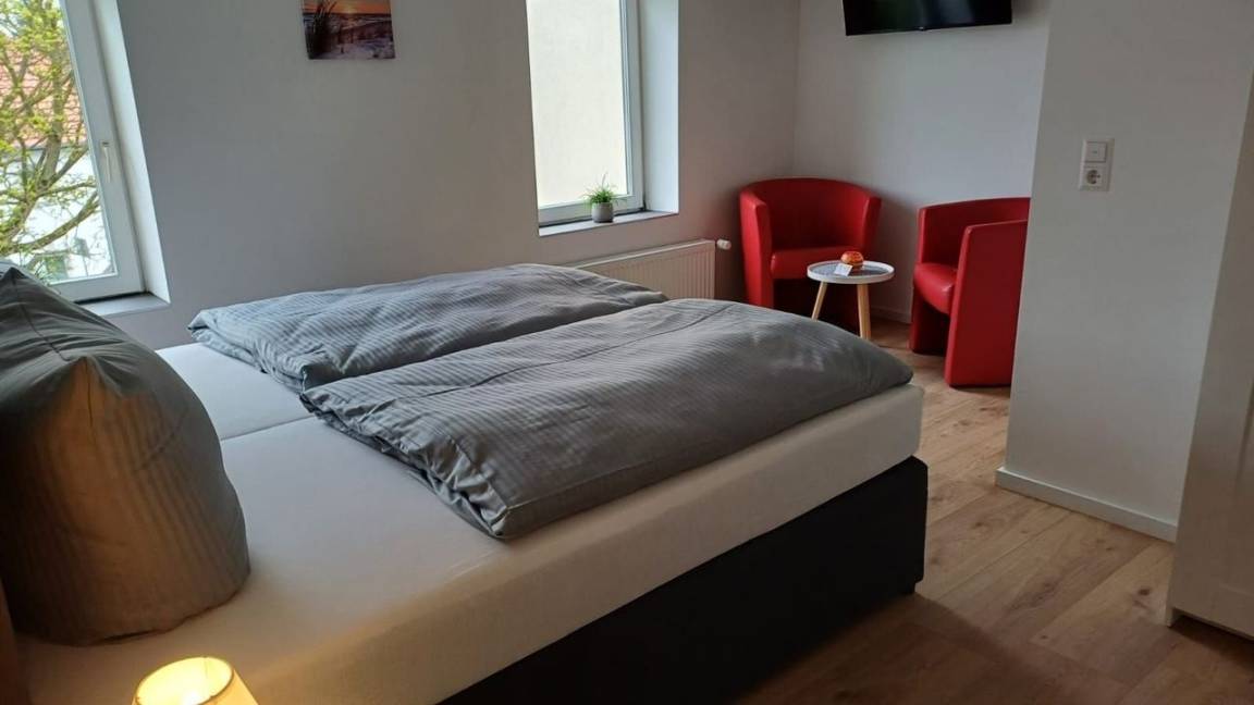 18 M² Hotel ∙ 1 Sypialnia ∙ 2 Gości - Königslutter am Elm