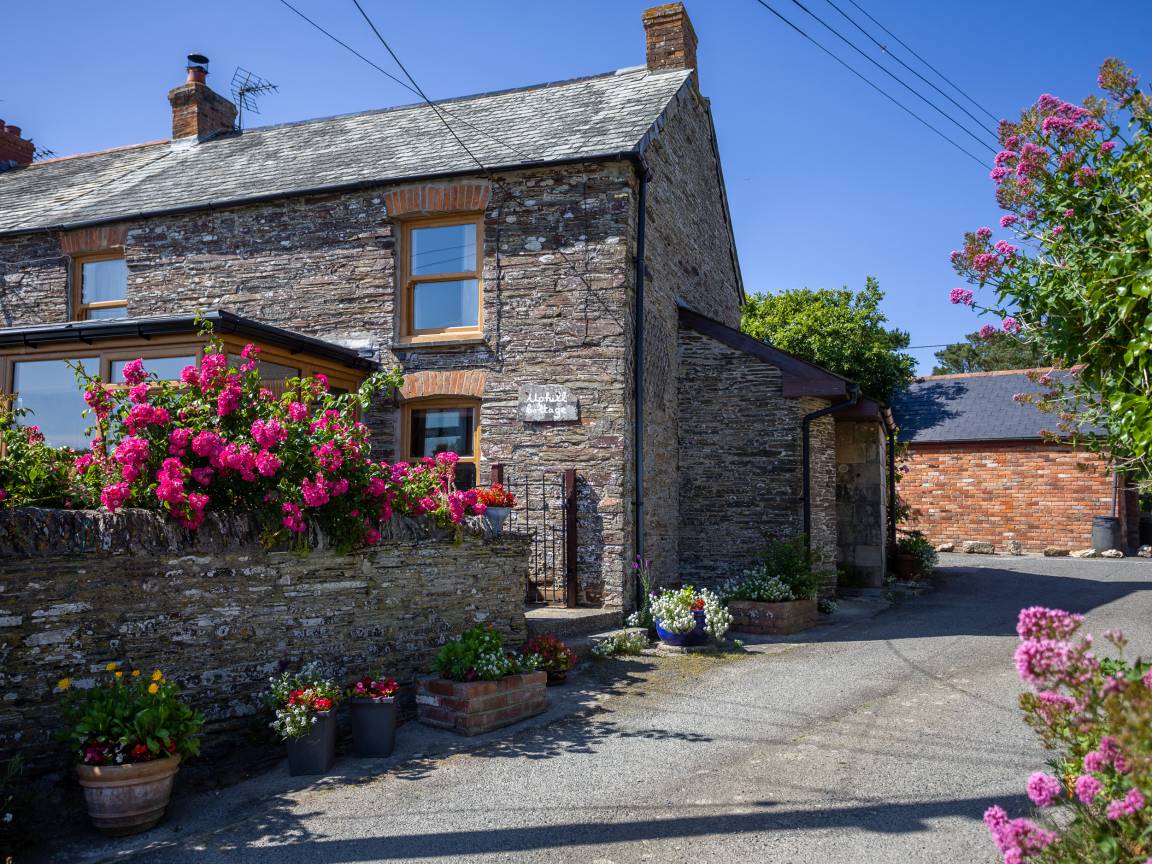 Cottage ∙ 3 Bedrooms ∙ 5 Guests - Constantine Bay
