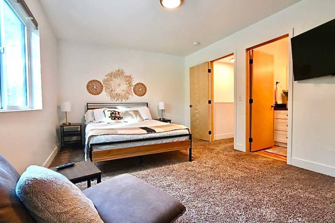 Apartment ∙ 2 Bedrooms ∙ 7 Guests - Sheridan, WY