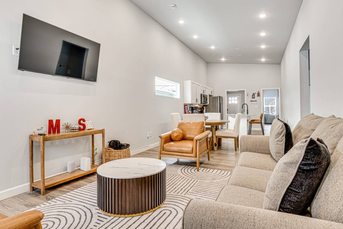 130 M² House ∙ 3 Bedrooms ∙ 7 Guests - Indianapolis, IN