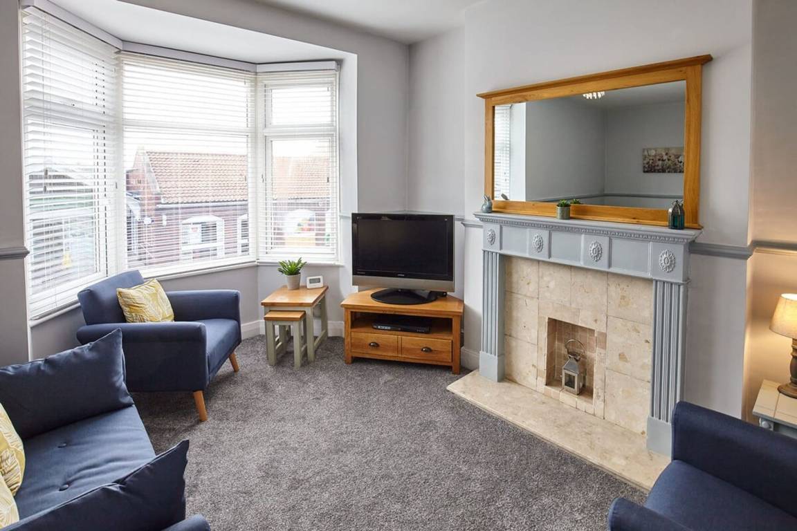 Apartment ∙ 2 Bedrooms ∙ 4 Guests - Redcar
