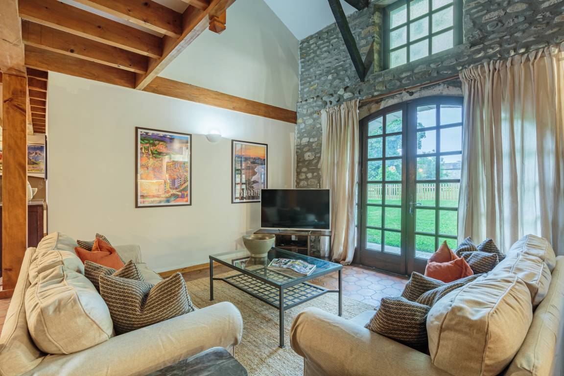 189 M² Huis ∙ 4 Slaapkamers ∙ 8 Gasten - Orthez