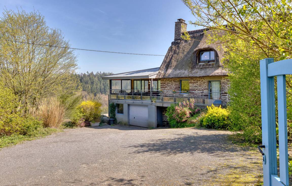 140 M² Maison De Vacances ∙ 3 Chambres ∙ 9 Personnes - Le Neufbourg