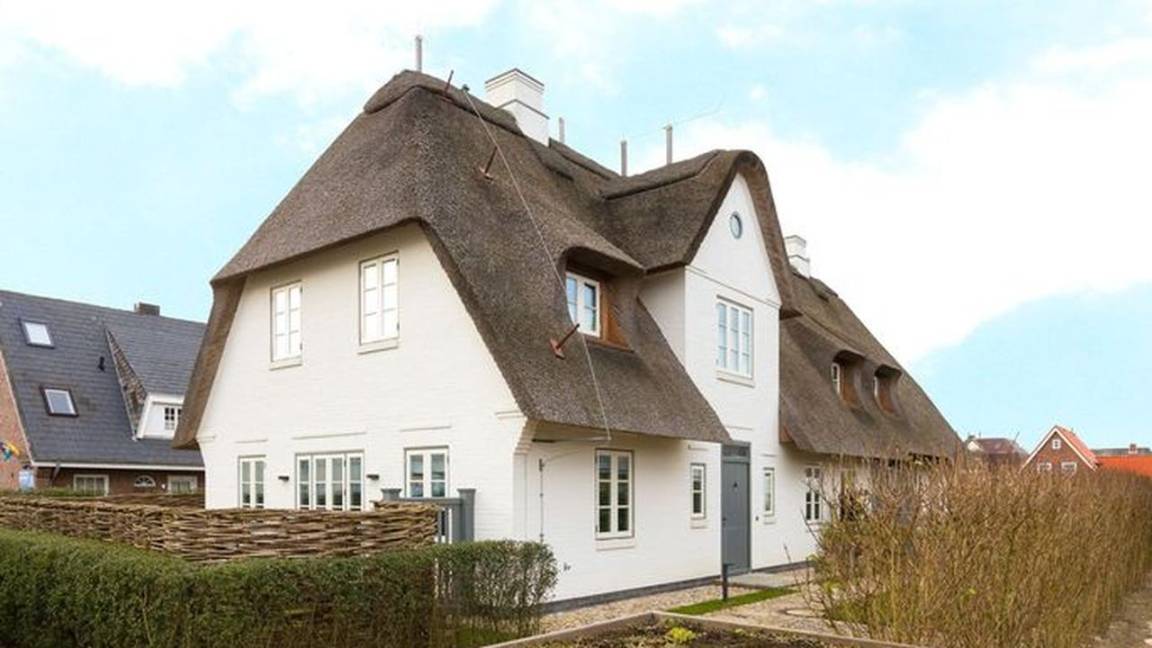 200 M² House ∙ 3 Bedrooms ∙ 6 Guests - List