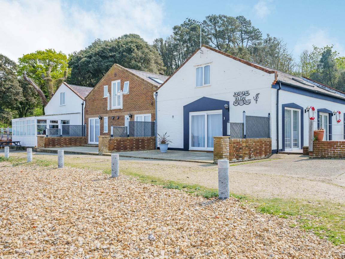 Cottage ∙ 1 Bedroom ∙ 2 Guests - Barton on Sea