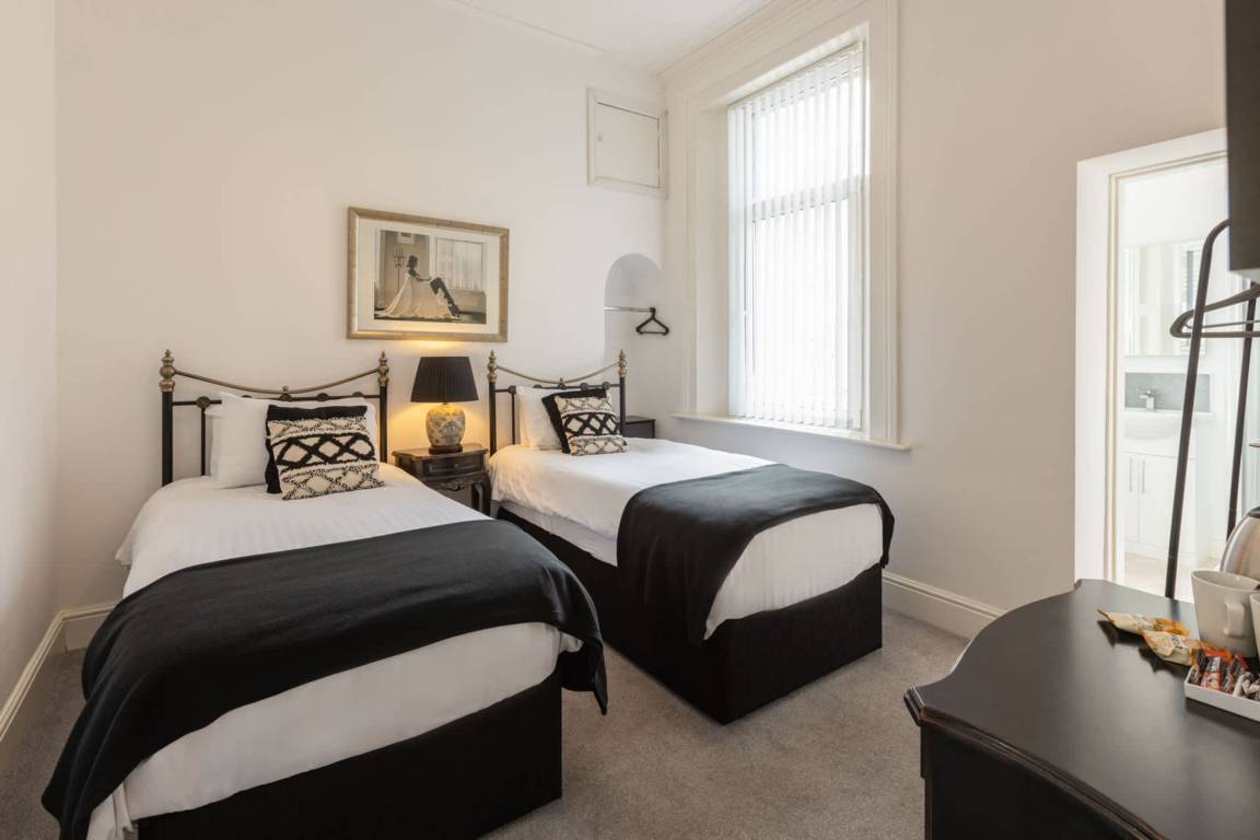 Studio Flat ∙ 2 Guests - Whitby Beach