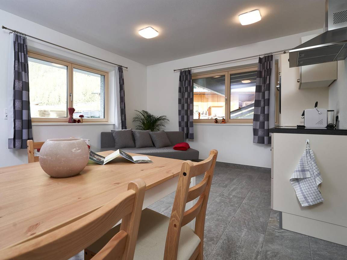 48 M² Ferienwohnung ∙ 1 Schlafzimmer ∙ 4 Gäste - Sautens