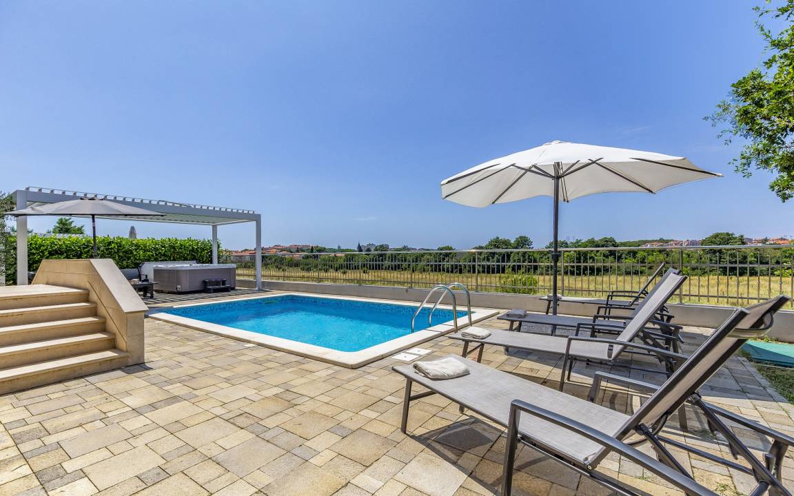 136 M² Villa ∙ 4 Habitaciones ∙ 8 Huéspedes - Pula