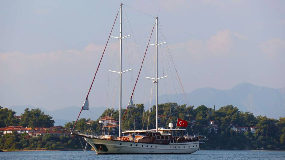 Houseboat ∙ 6 Bedrooms ∙ 12 Guests - Bodrum