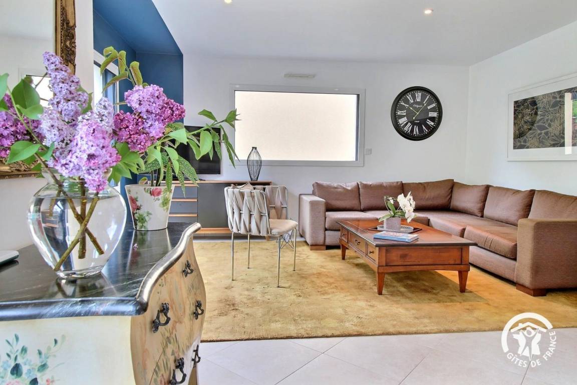 105 M² Gîte ∙ 4 Chambres ∙ 6 Personnes - Séné