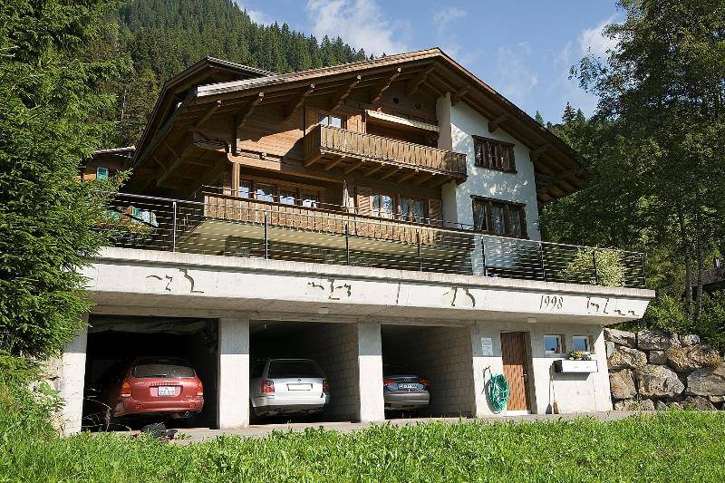 84 M² Apartment ∙ 3 Bedrooms ∙ 6 Guests - Frutigen