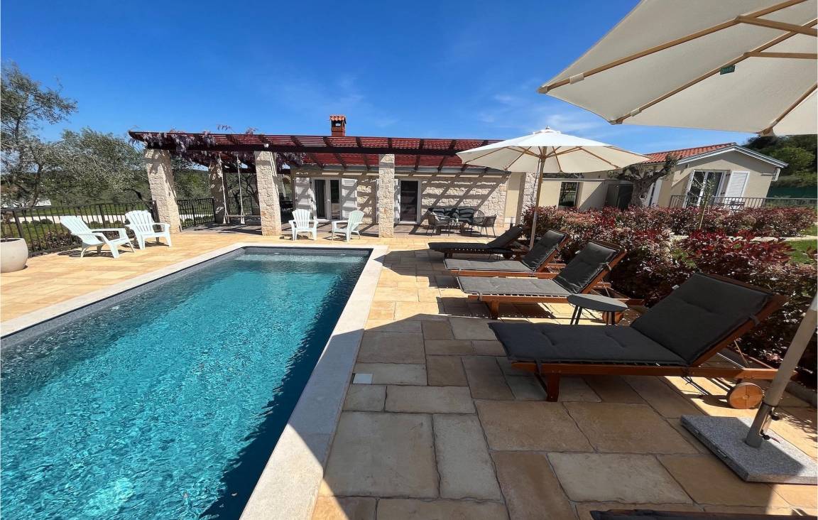74 M² Ferienhaus ∙ 2 Schlafzimmer ∙ 4 Gäste - Rovinj