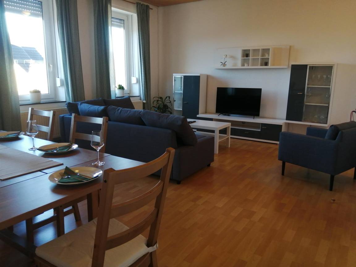 90 M² Ferienwohnung ∙ 3 Schlafzimmer ∙ 5 Gäste - Nittel