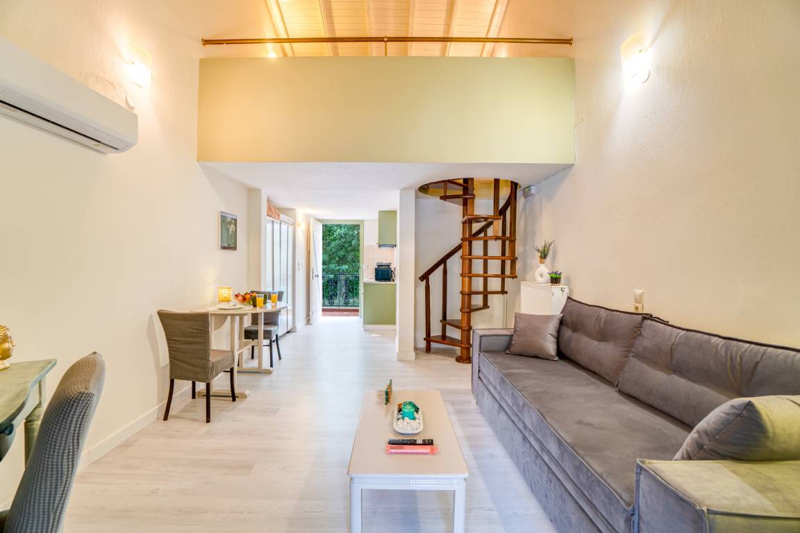49 M² House ∙ 1 Bedroom ∙ 5 Guests - Corfu