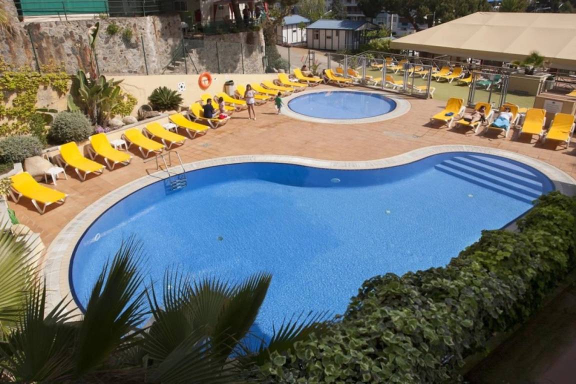 30 M² Camping ∙ 1 Chambre ∙ 3 Personnes - Calella