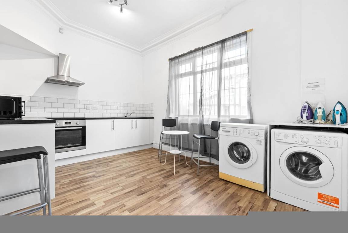 Apartment ∙ 1 Bedroom ∙ 2 Guests - Colton - Leeds