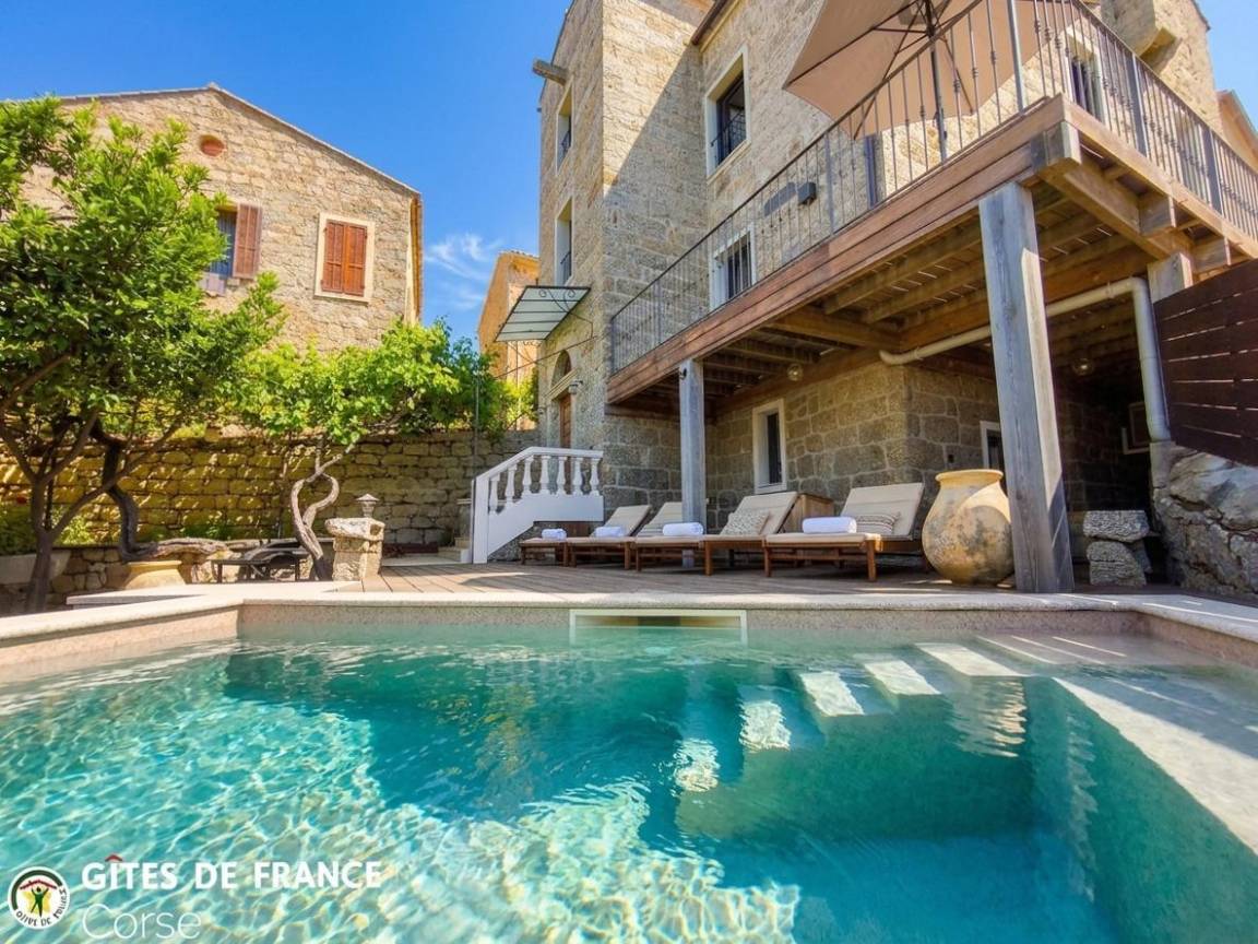 198 M² Gîte ∙ 3 Slaapkamers ∙ 6 Gasten - Corsica