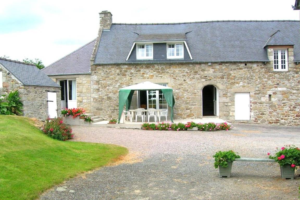 85 M² Gîte ∙ 4 Chambres ∙ 8 Personnes - Lancieux