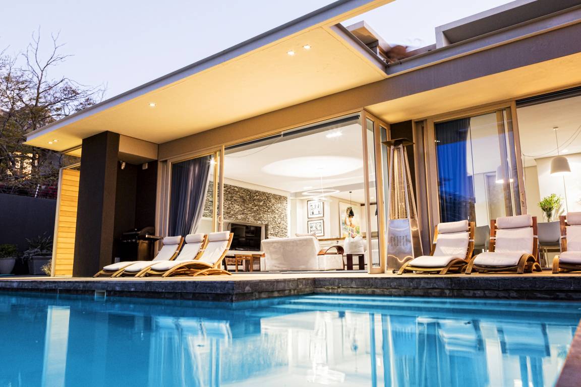 350 M² Villa ∙ 4 Bedrooms ∙ 8 Guests - Camps Bay
