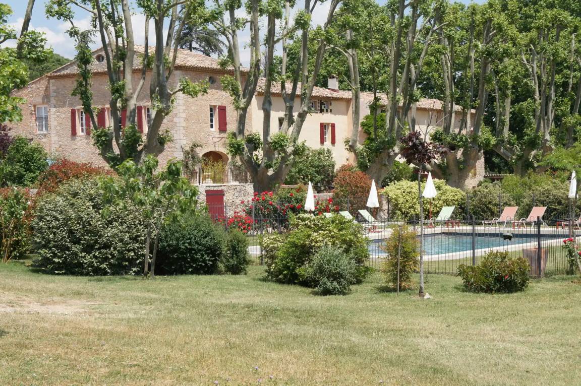 140 M² House ∙ 3 Bedrooms ∙ 5 Guests - Brignoles